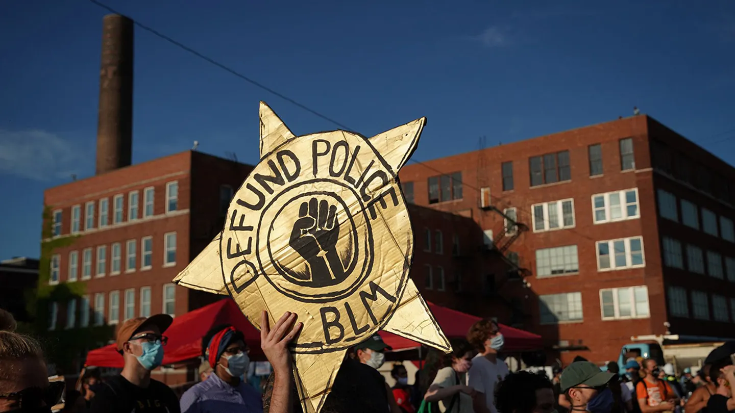 Defund the police movement wrecks America's third-largest city - USTOWER